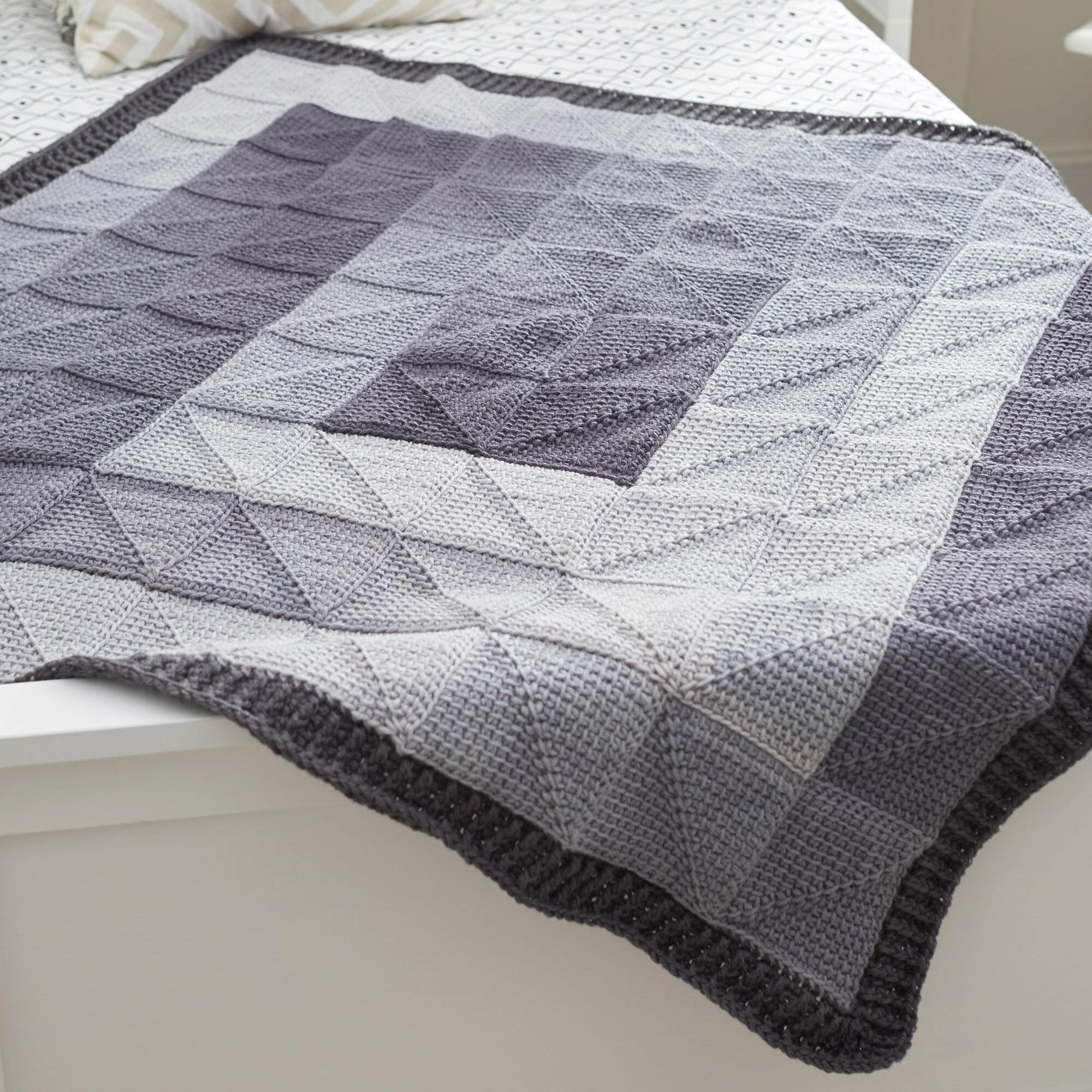 Crochet Modern Squares Throw Pattern - Crochet Easy Patterns